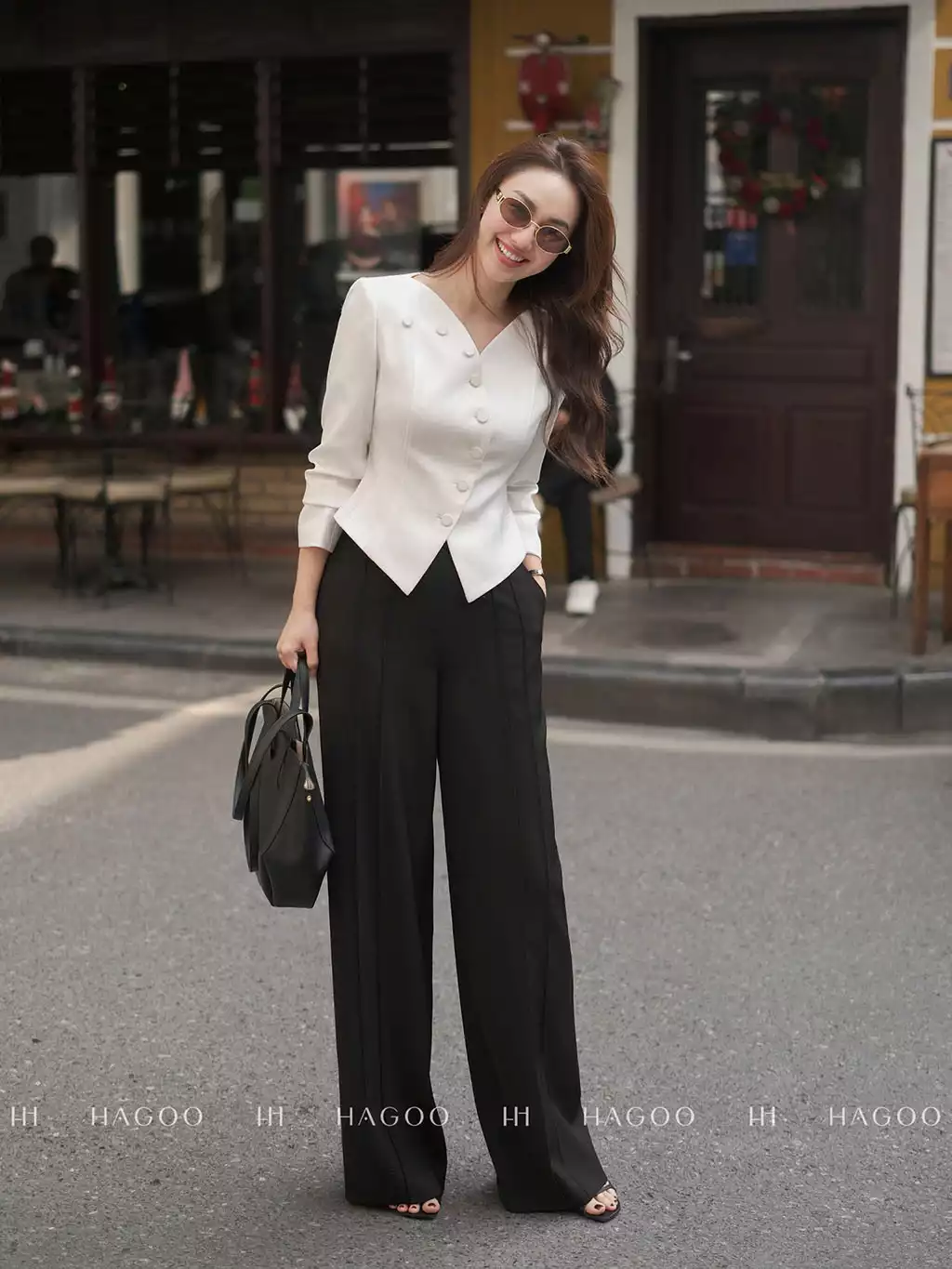 Journalist's jacket with rounded hem