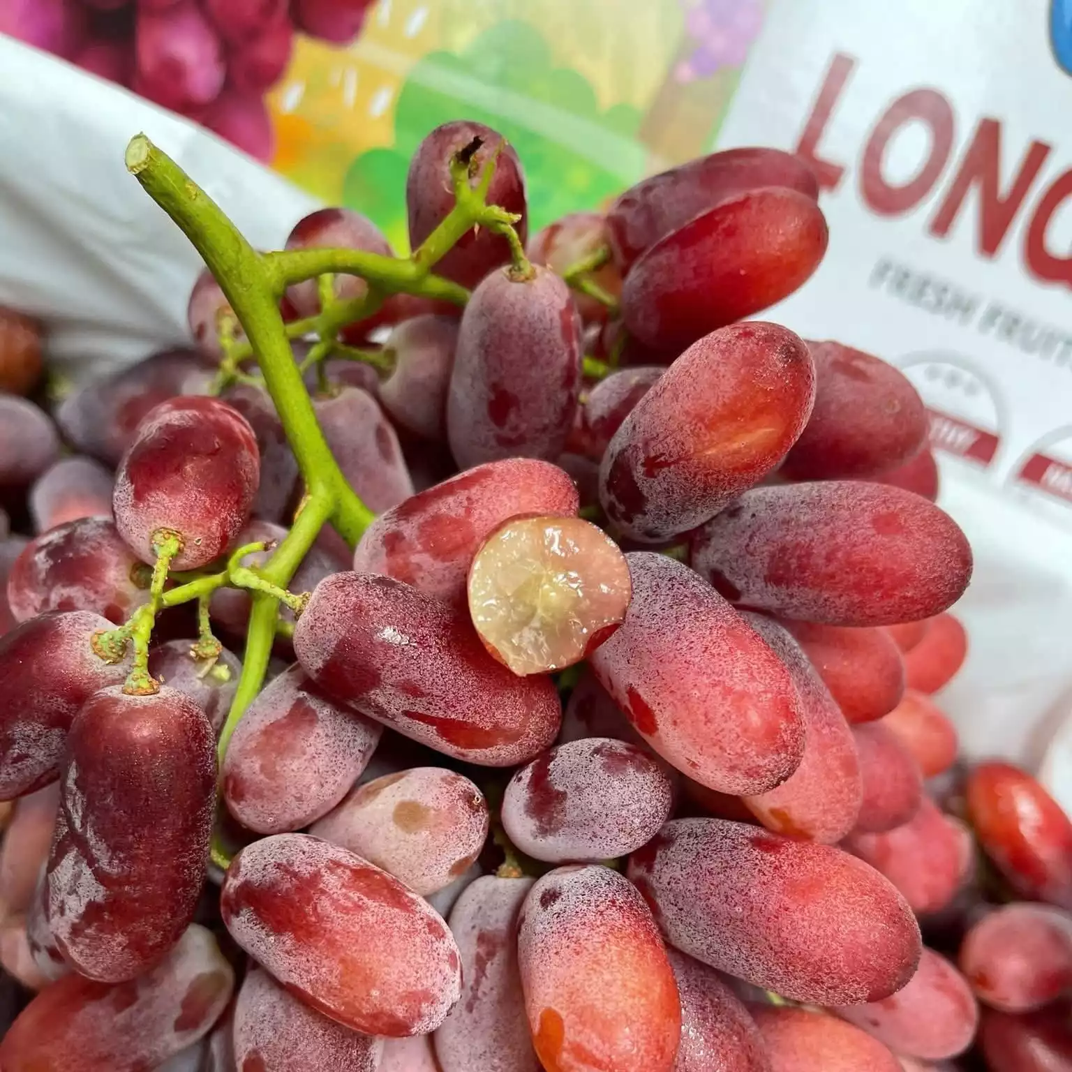 Nho Đỏ Long Crimson – Giòn Ngọt Tươi Ngon | Hoàng Khôi Food