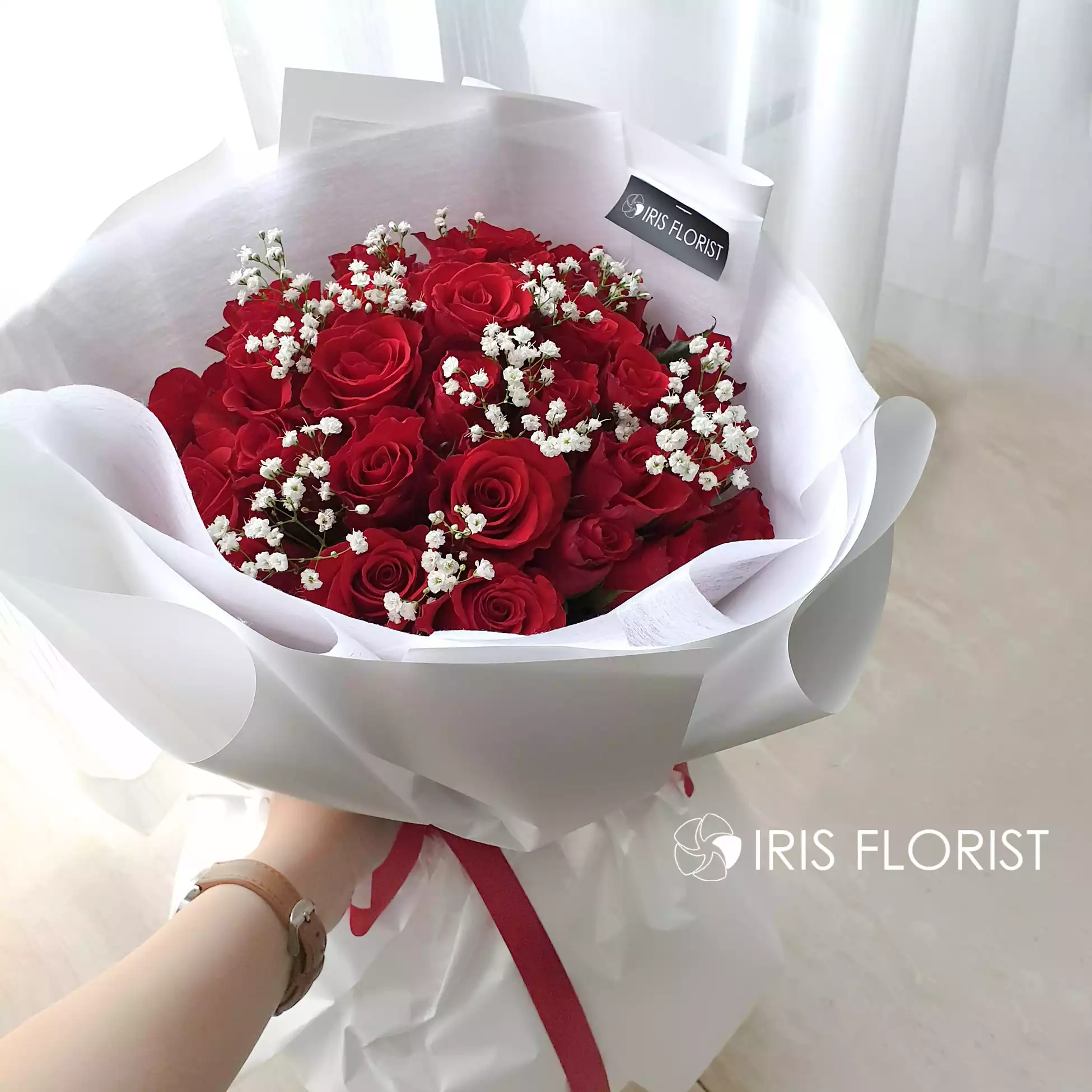 Red Rose Mix Baby | Iris Florist - Tiệm hoa tươi