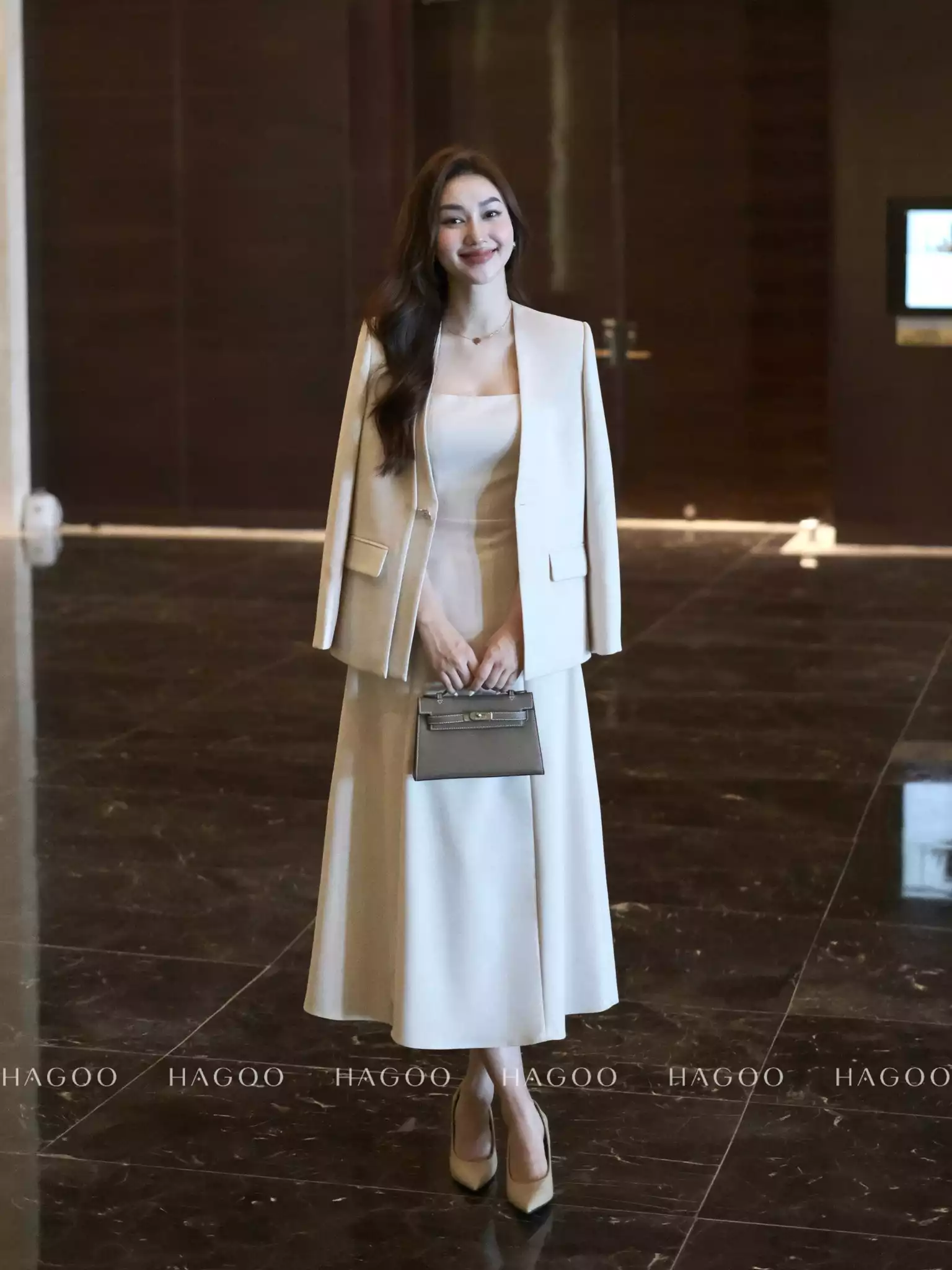 Blazer Tuytsi sồi màu kem HAGOO | Hagoo