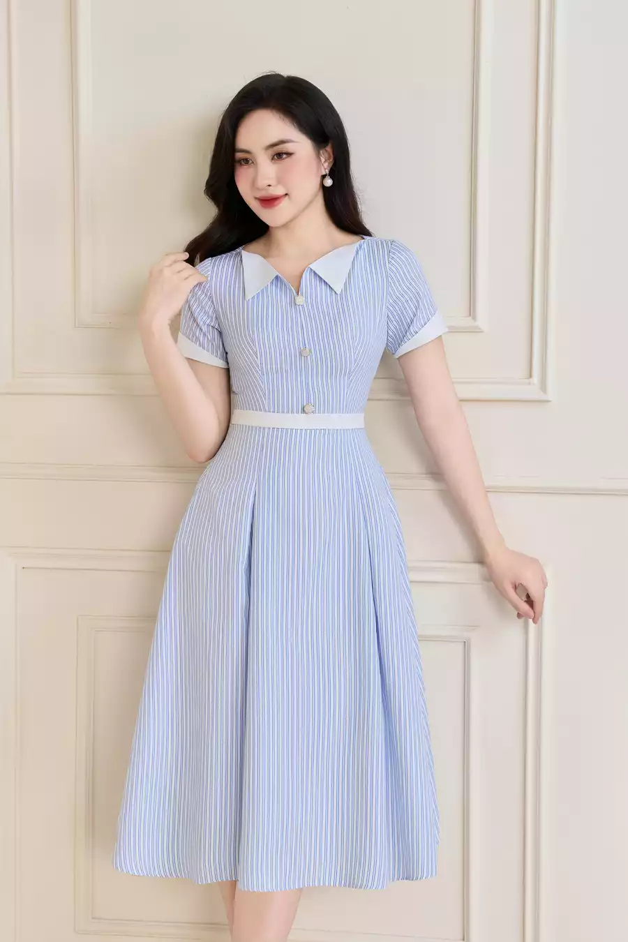 Đầm xoè kẻ xanh phối cổ bẻ trắng | Thương hiệu thời trang công sở cho ...