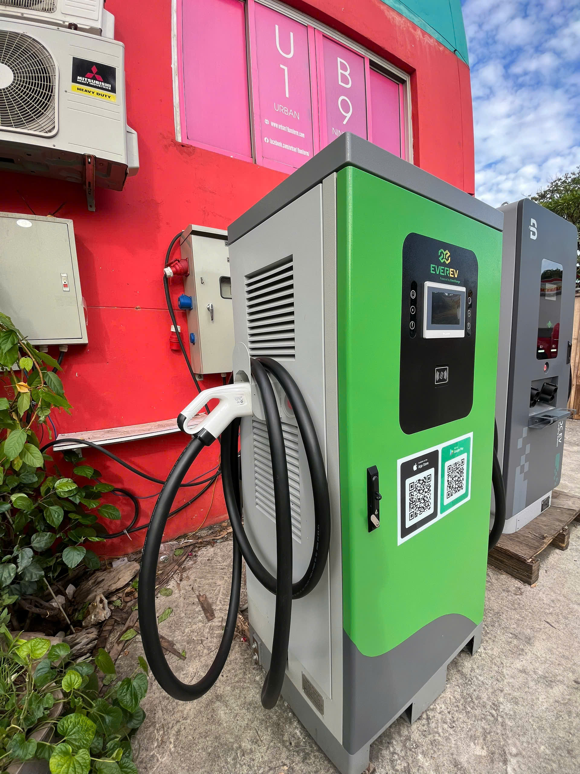 TRẠM SẠC NHANH DC 2 SÚNG, CÔNG SUẤT 60 – 240KW | OFFB SHOP