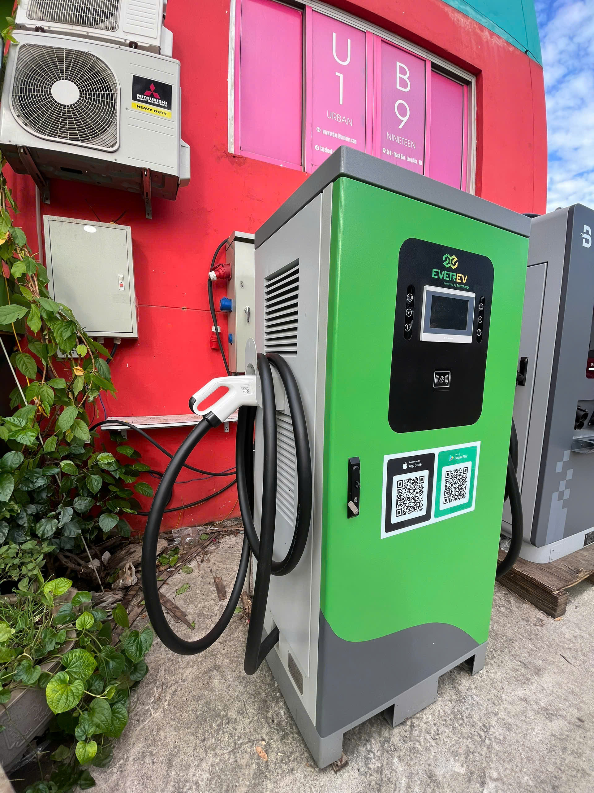 TRẠM SẠC NHANH DC 2 SÚNG, CÔNG SUẤT 60 – 240KW | OFFB SHOP