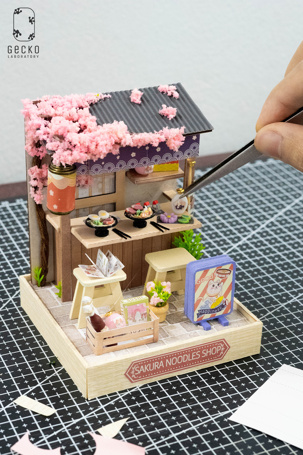 Mẫu mô hình lắp ghép Sakura Noodle Shop | geckolab