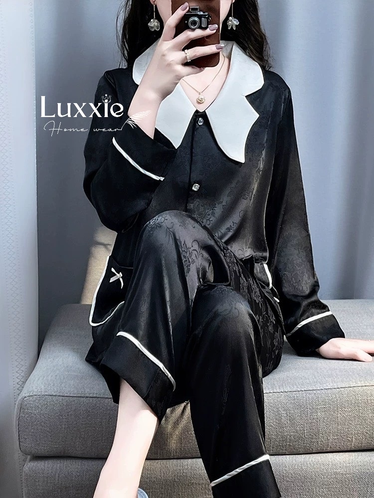 N86 Pijama lụa gấm cổ vát túi đính nơ | Luxxie Store